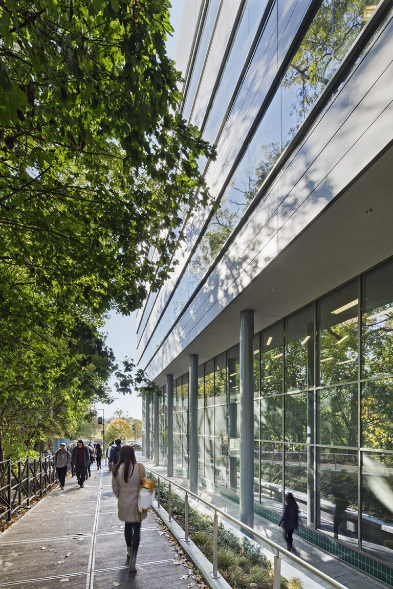 Manhattan College Kelly Commons - Perkins Eastman