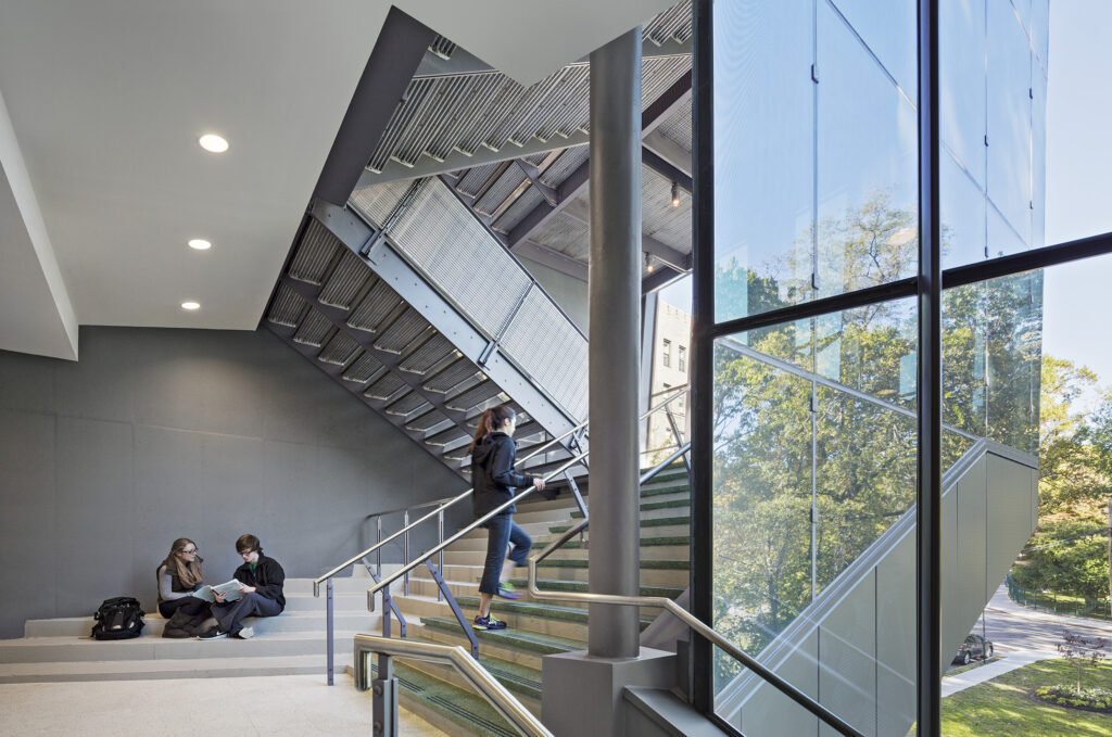 Manhattan College Kelly Commons - Perkins Eastman