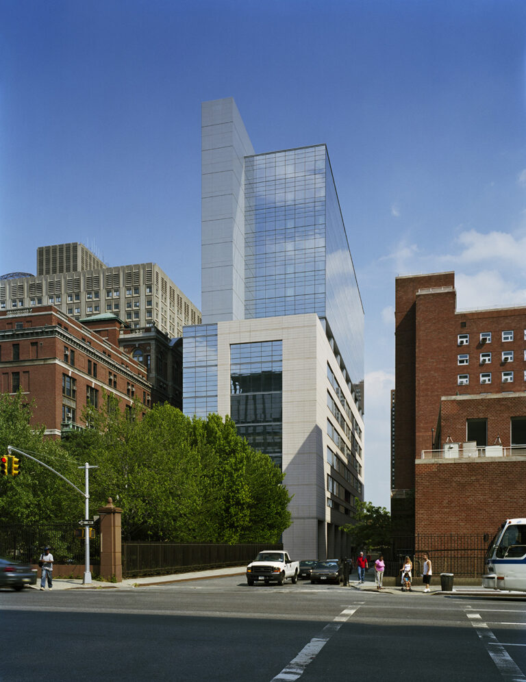 New York City OCME: DNA Forensics Biology Laboratory - Perkins Eastman