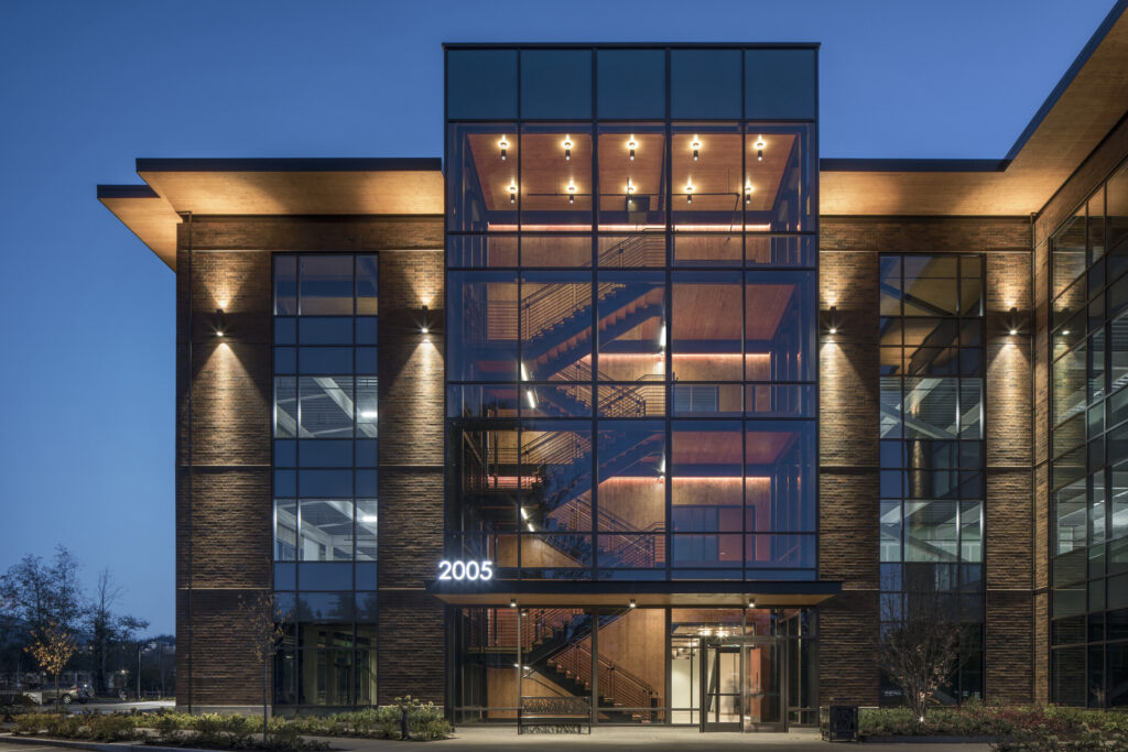 2005 Poplar Office Building - Perkins Eastman
