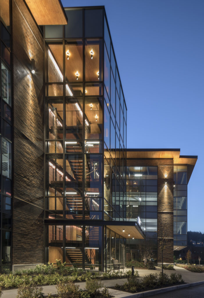 2005 Poplar Office Building - Perkins Eastman