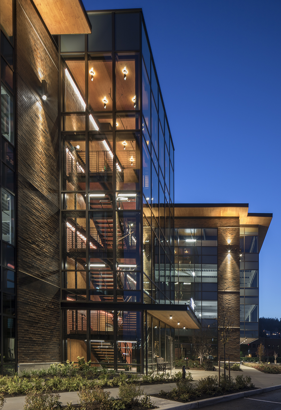 2005 Poplar Office Building - Perkins Eastman