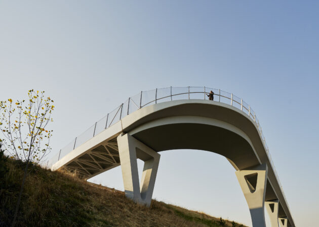 约翰刘易斯纪念桥 - Perkins Eastman