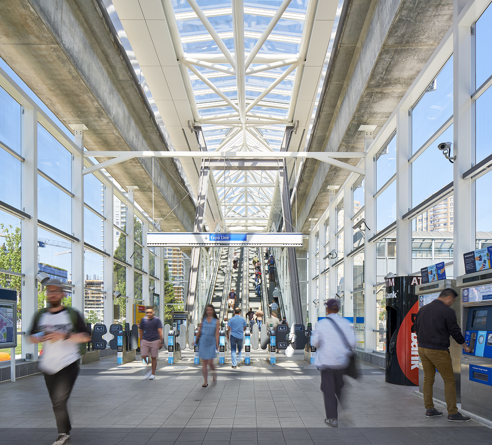 Metrotown SkyTrain Station Upgrades and Expansion - Perkins Eastman