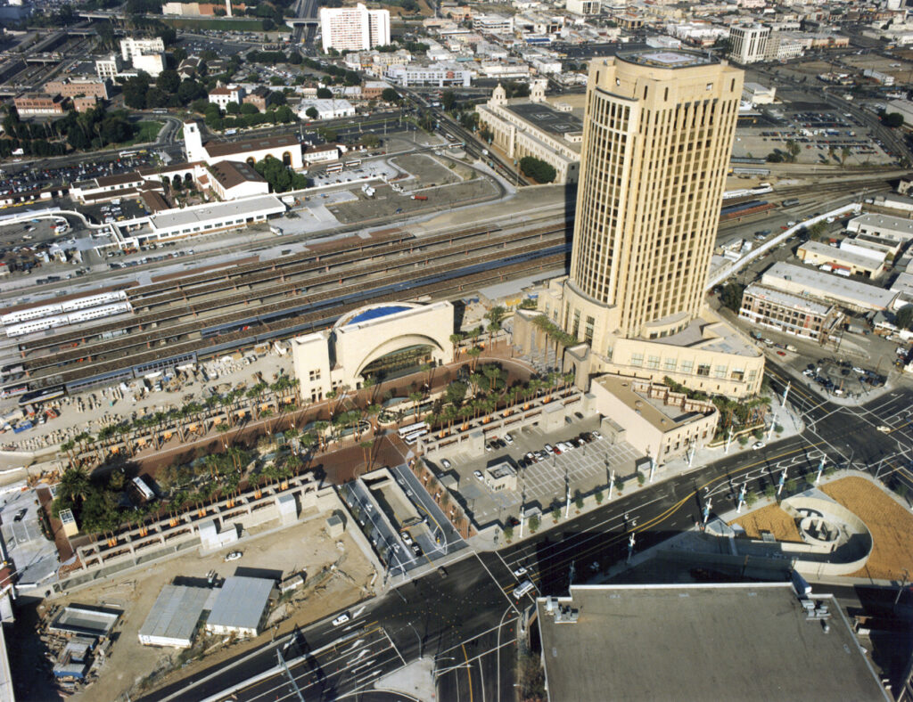 Gateway Center - Perkins Eastman