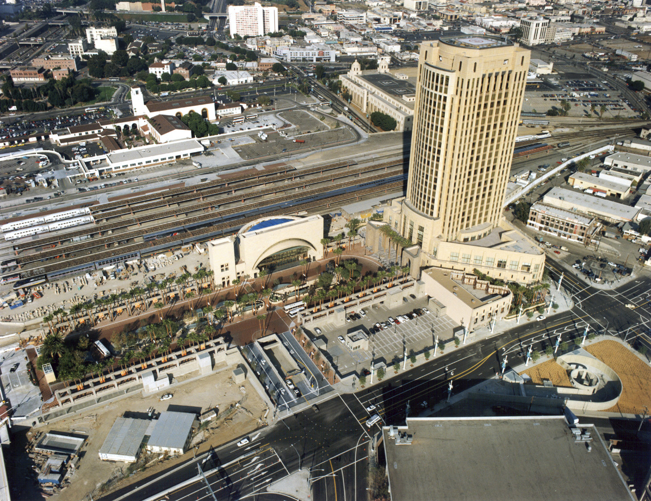 Gateway Center - Perkins Eastman