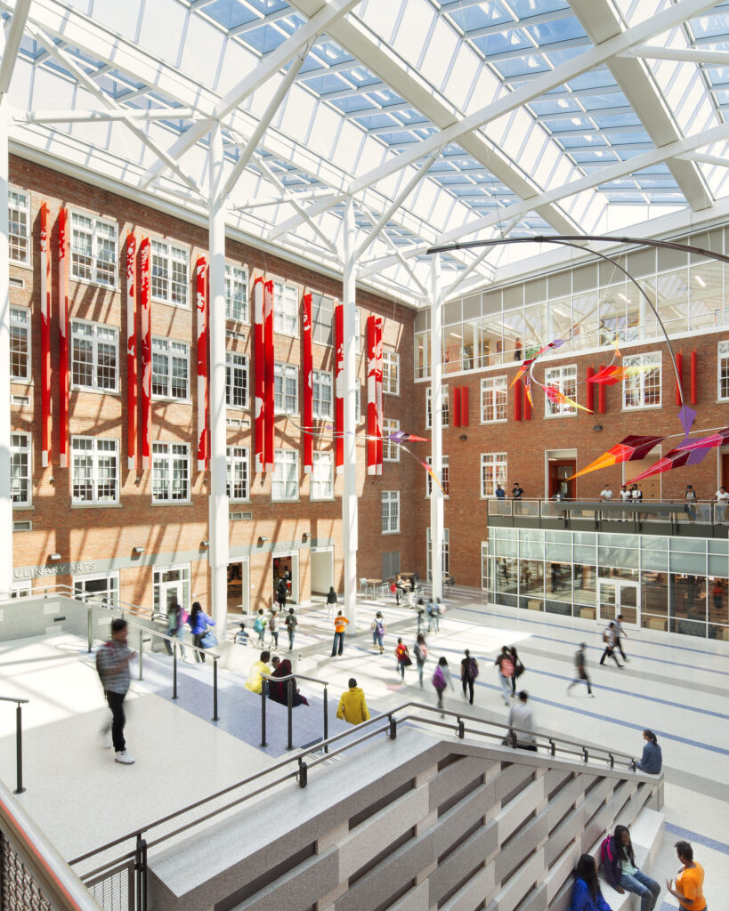 Roosevelt High School: Experiential Graphics - Perkins Eastman