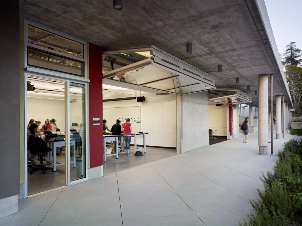 Westmont College: Adams Center for Visual Arts - Perkins Eastman