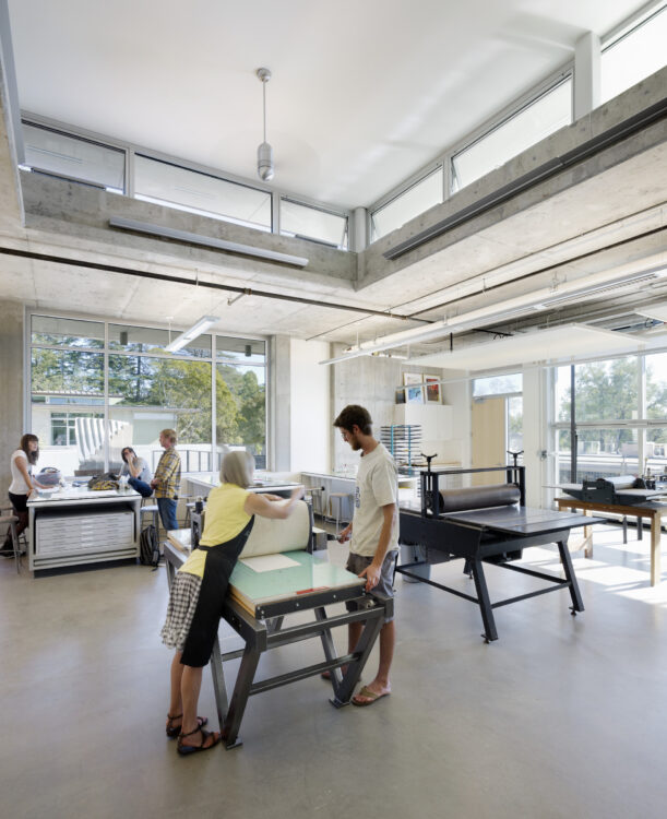 Westmont College: Adams Center for Visual Arts - Perkins Eastman