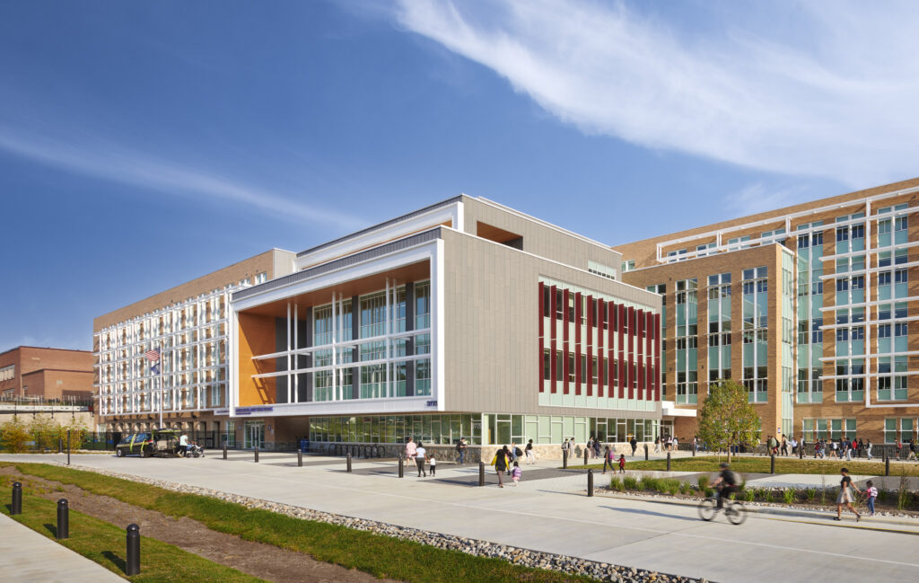 Alexandria City High School: Minnie Howard Campus - Perkins Eastman