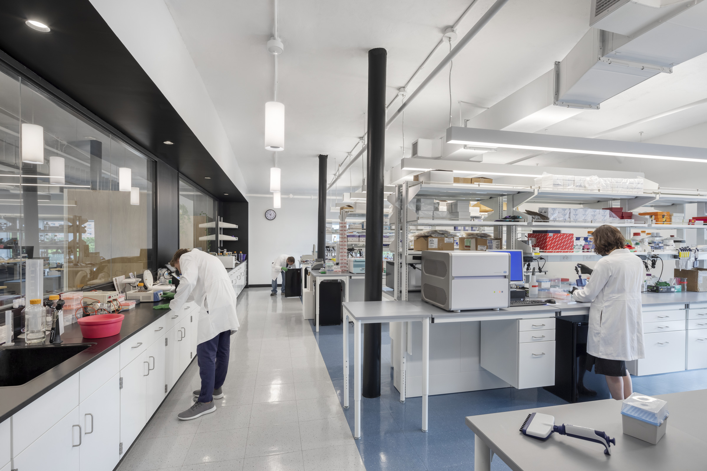 Janus: The Mink Building Biotechnology Lab - Perkins Eastman